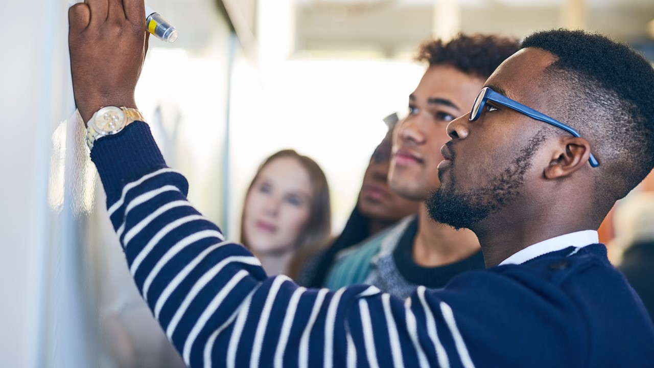 Mastering the Art of Project Management: A Beginner's Guide | Project ...